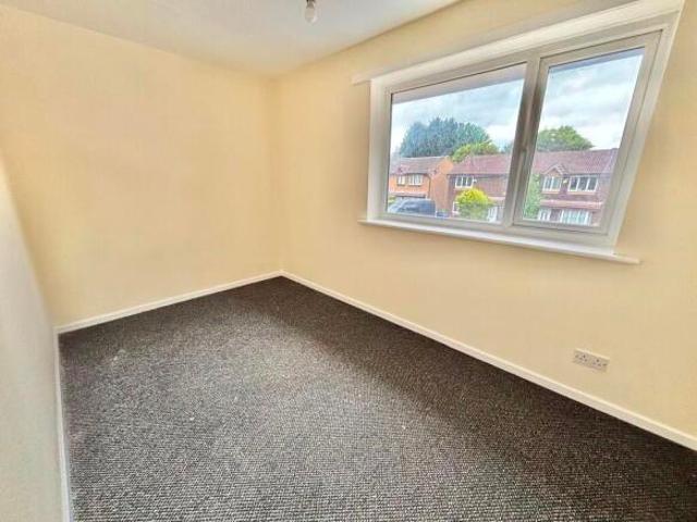 2 bedroom terraced house for rent in Abercarn Close, Manchester, M8