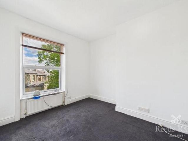2 bedroom terraced house for rent in Acre Street, Huddersfield, West Yorkshire, HD3