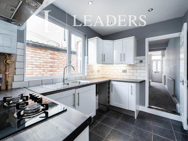 2 bedroom terraced house for rent in Adair Road, Southsea, PO4