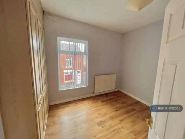 2 bedroom terraced house for rent in Ainsworth Street, Bolton, BL1