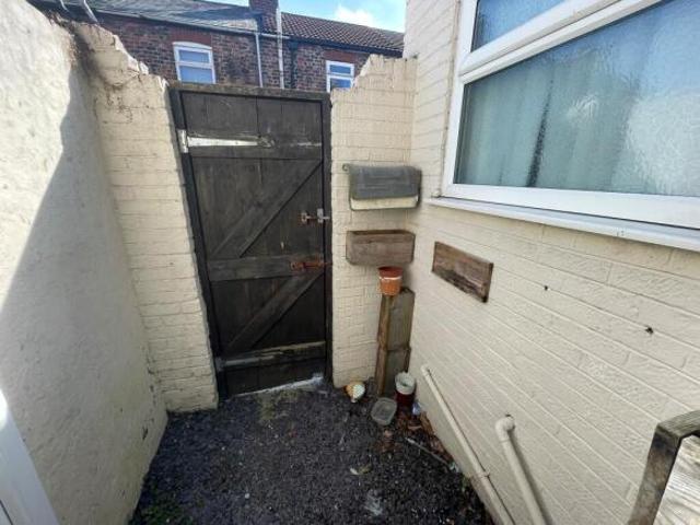 2 bedroom terraced house for rent in Albert Grove, L15
