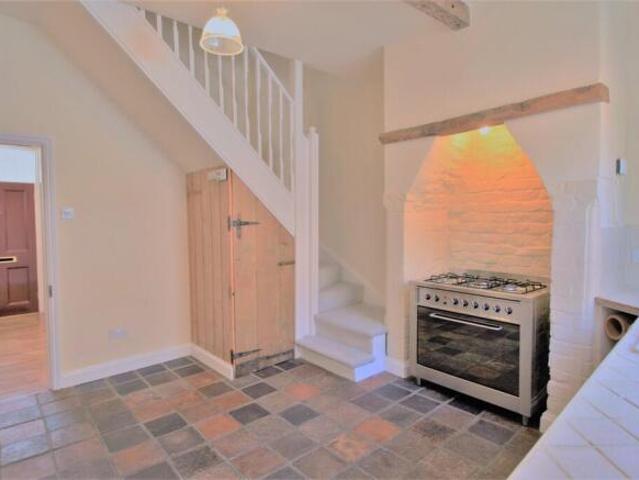 2 bedroom terraced house for rent in Albion Place, Chester, CH1