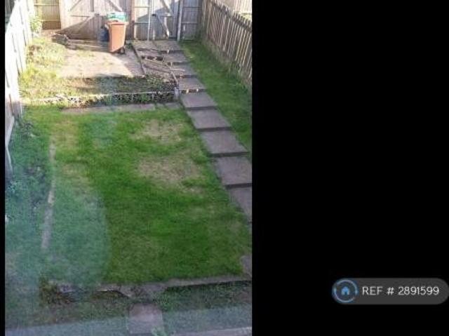 2 bedroom terraced house for rent in Alder Gardens, Nottingham, NG6