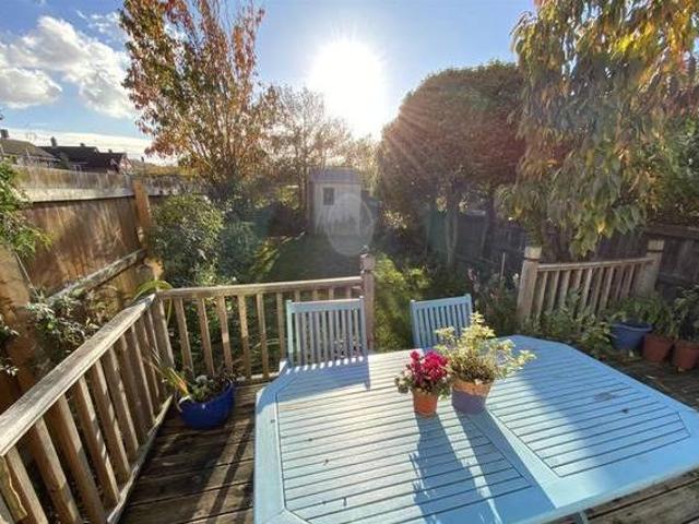 2 bedroom terraced house for rent in Alex Wood Road Cambridge CB4