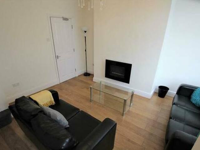 2 bedroom terraced house for rent in Argie Road Burley Leeds LS4 2RD LS4
