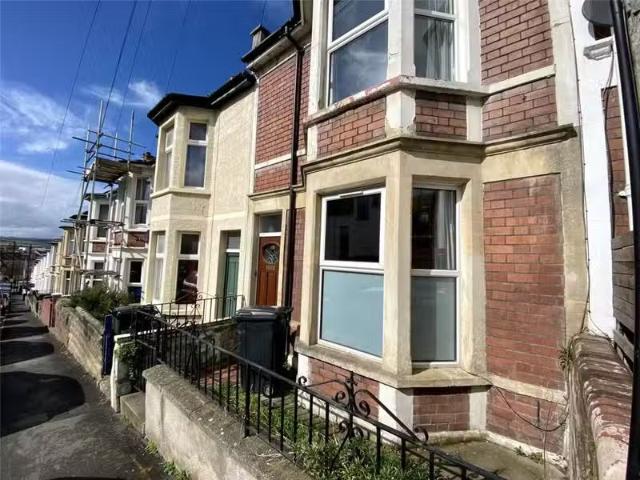 2 bedroom terraced house for rent in Ashton, Balfour Road, BS3