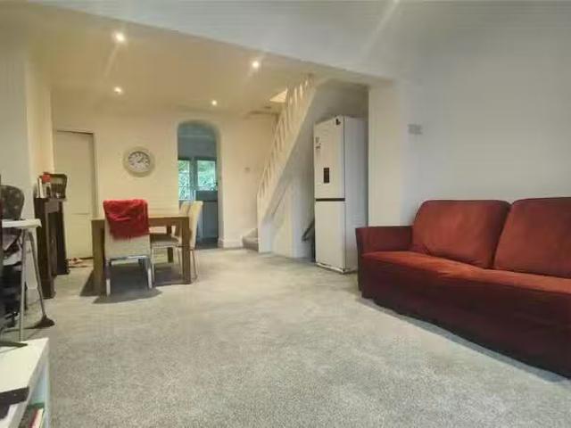 2 bedroom terraced house for rent in Aynscombe Angle, ORPINGTO.