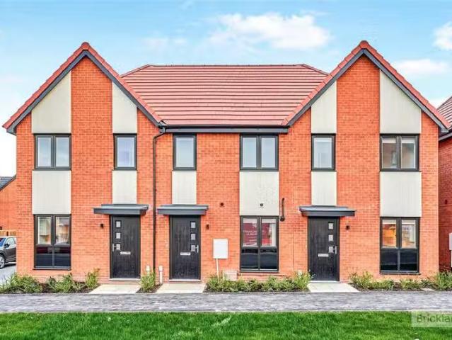 2 bedroom terraced house for rent in Boultwood Way, Bishop's S.