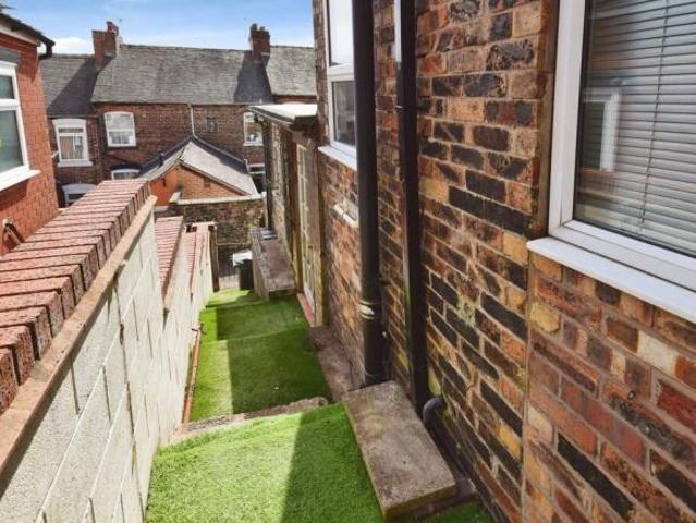 2 bedroom terraced house for rent in Boulton Street, Birches Head, ST1