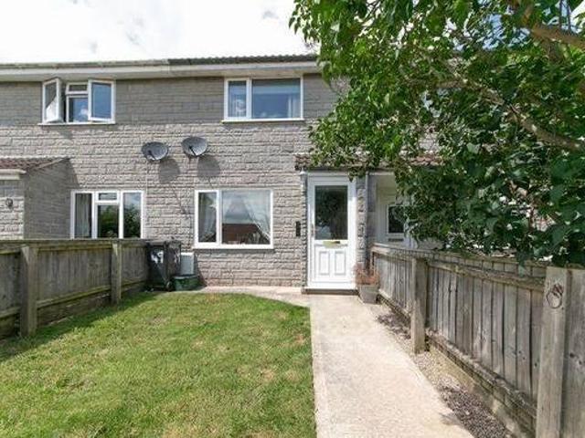 2 bedroom terraced house for rent in Barrymore Close Langport TA10