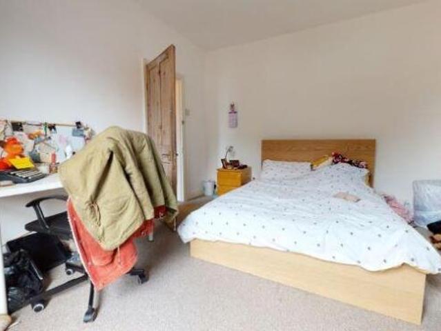 2 bedroom terraced house for rent in Beamsley Place, Hyde Park, Leeds, LS6