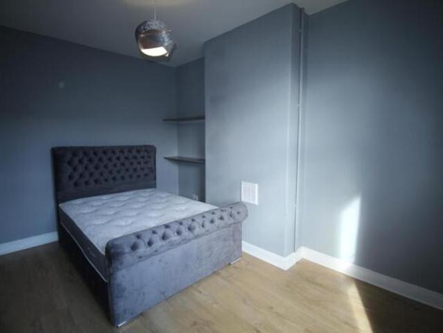 2 bedroom terraced house for rent in Beechwood Row, Burley, Leeds, LS4