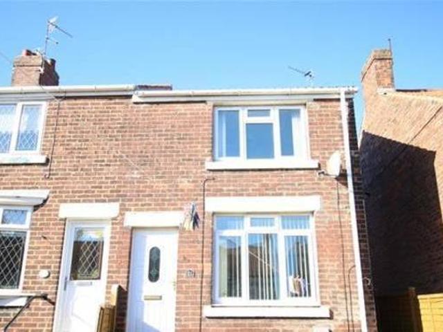 2 bedroom terraced house for rent in Beech Avenue SR7