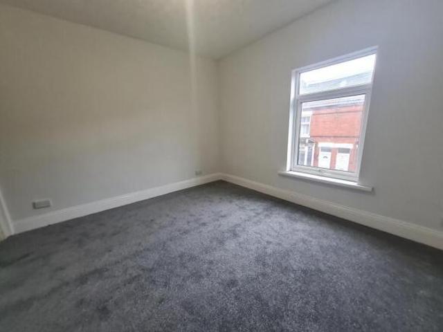 2 bedroom terraced house for rent in Beechfield Road, DONCASTER, DN1