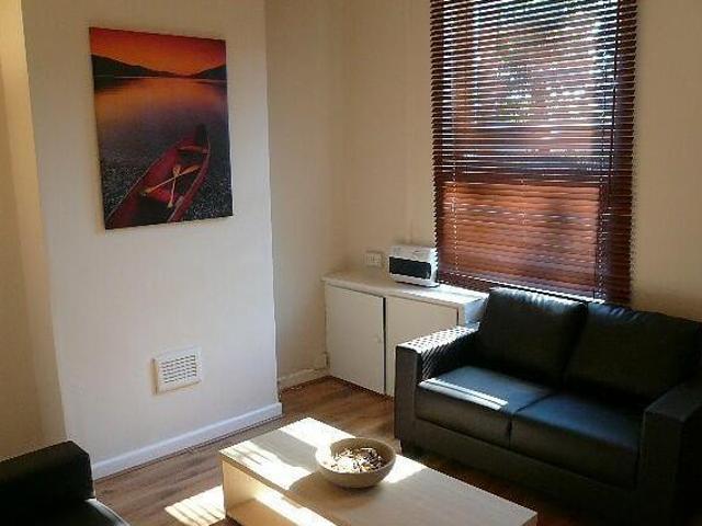 2 Bedroom Terraced House For Rent In Beeston
