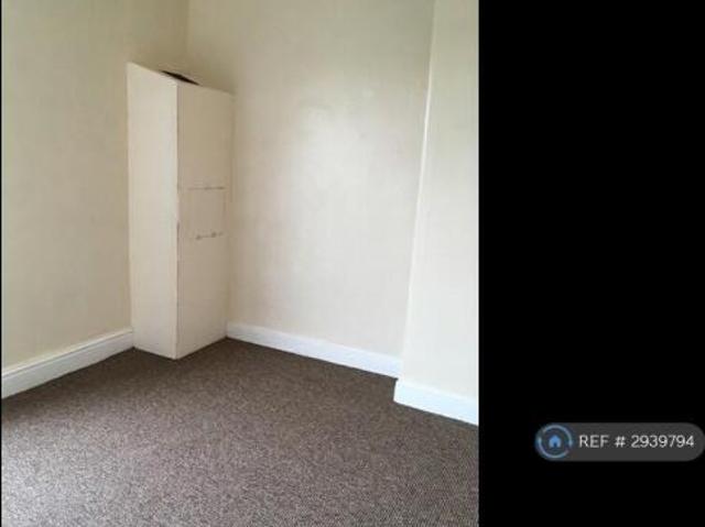 2 bedroom terraced house for rent in Belmont Street, Hull, HU9