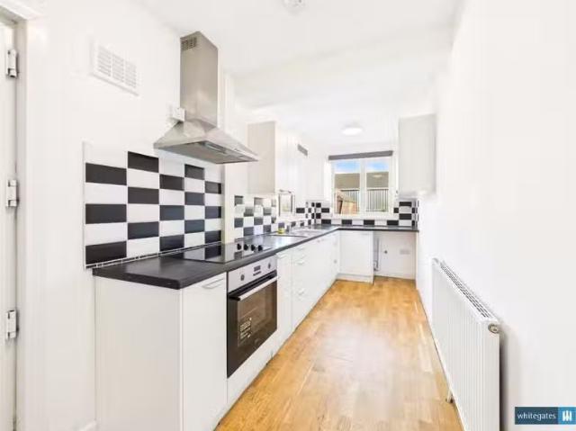 2 bedroom terraced house for rent in Bentley Road, Doncaster.