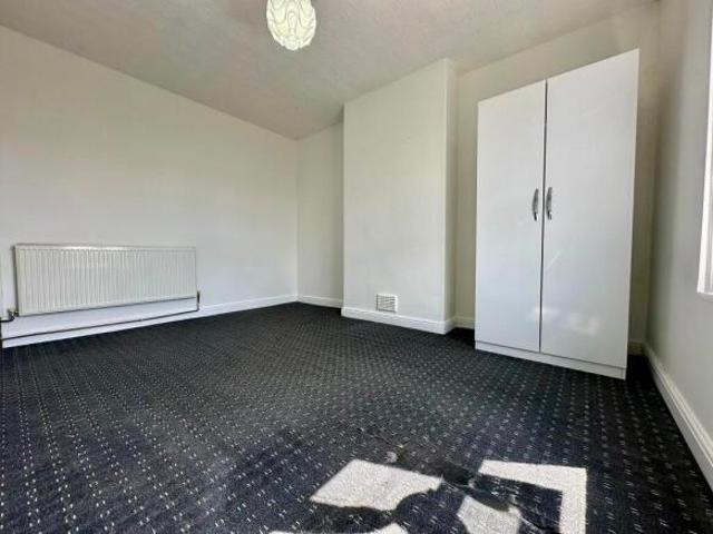 2 bedroom terraced house for rent in Berkeley Avenue, LEEDS, LS8