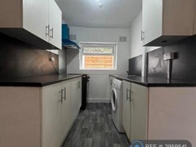 2 bedroom terraced house for rent in Blackley New Road, Manchester, M9