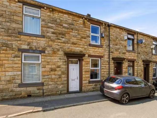 2 bedroom terraced house for rent in Blackpool Street, Church.