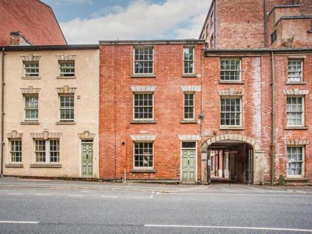 2 bedroom terraced house for rent in Bridge Street, Derby, DE1