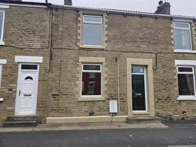 2 bedroom terraced house for rent in Bridge Street, Howden Le.