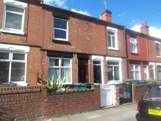 2 bedroom terraced house for rent in Broomfield Road, Earlsdon.