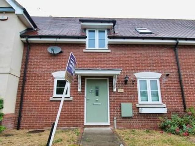 2 bedroom terraced house for rent in Brook End Road South Chelmsford CM2