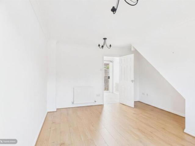 2 bedroom terraced house for rent in Bromwich Close, Thorpe Astley, LE3