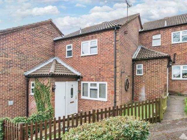 2 Bedroom Terraced House For Rent In Buckinghamshire