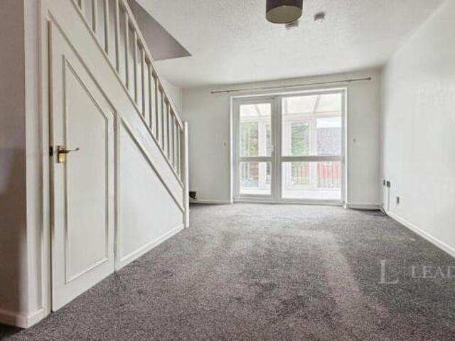 2 bedroom terraced house for rent in Byfield Rise, WR5