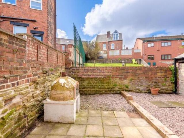 2 bedroom terraced house for rent in Gordon Road, Sheffield, S11