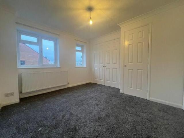 2 bedroom terraced house for rent in Gorse Meade, Slough, SL1