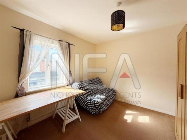 2 bedroom terraced house for rent in Gosbrook Road, Caversham, Reading, RG4