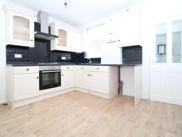 2 bedroom terraced house for rent in Gardiner Street, Gillingham, Kent, ME7