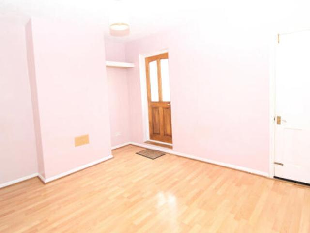 2 bedroom terraced house for rent in Gardiner Street, Gillingham, Kent, ME7