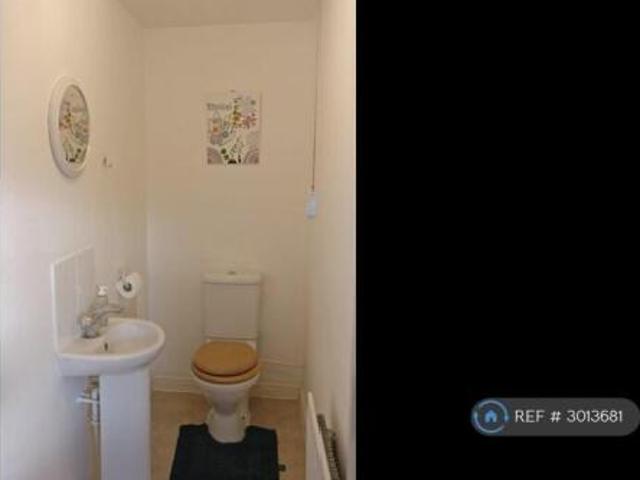 2 bedroom terraced house for rent in Gilbert Way, Slough, SL3