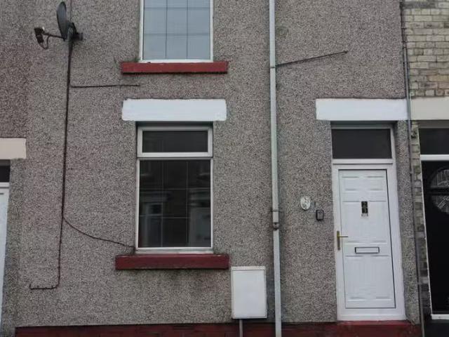 2 bedroom terraced house for rent in Gladstone Street, Crook.