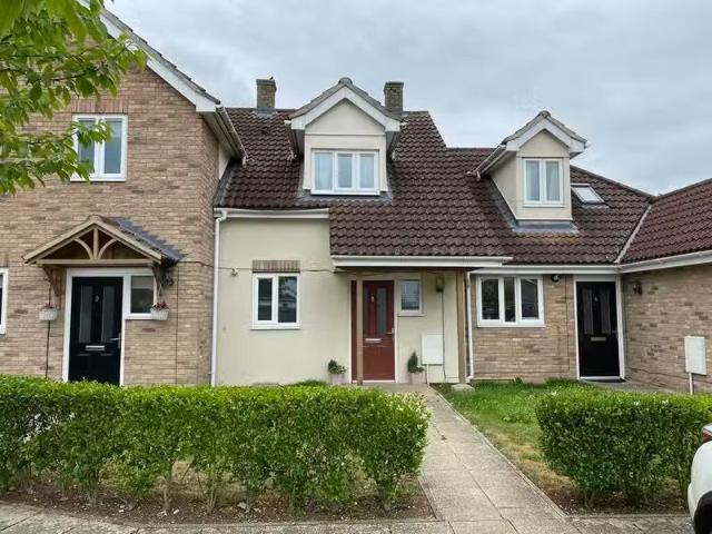 2 bedroom terraced house for rent in Gleaves Close, Willingham.
