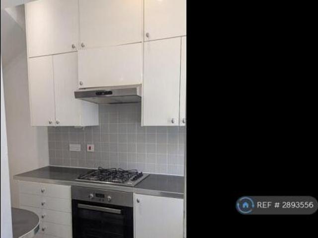 2 bedroom terraced house for rent in Glebe Ave, Leeds, LS5