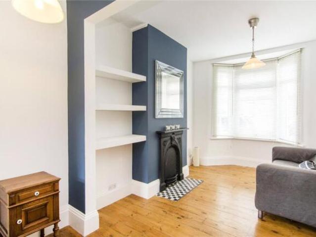 2 bedroom terraced house for rent in Glenavon Road, Stratford, London, E15