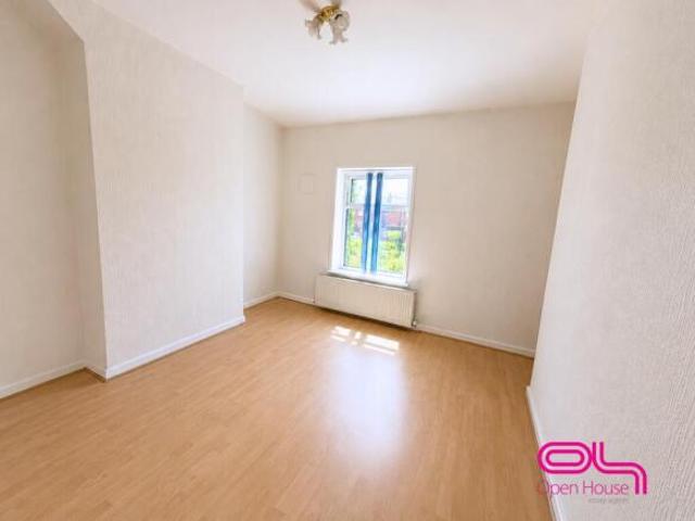 2 bedroom terraced house for rent in Gloster Street, Bolton, BL2