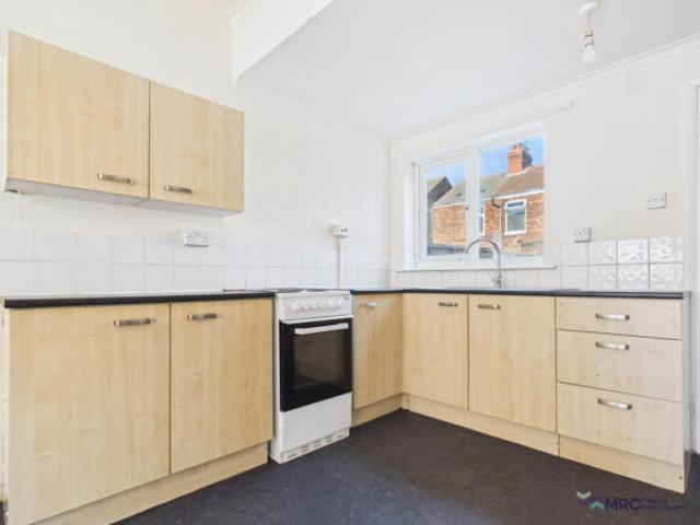 2 bedroom terraced house for rent in Gloucester Road, Gipsyville, Hull, HU4