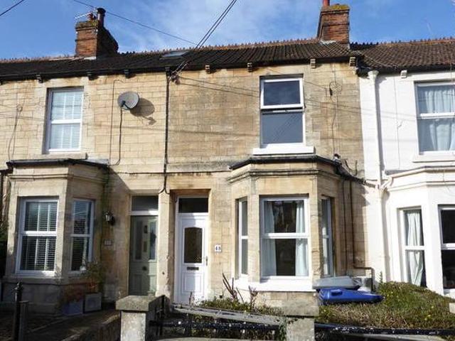 2 bedroom terraced house for rent in Gloucester Road Trowbridge BA14