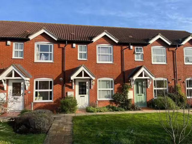 2 bedroom terraced house for rent in Grange Farm Road, Yatton.