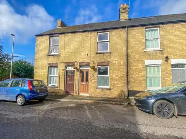 2 bedroom terraced house for rent in Granta Terrace, Great She.