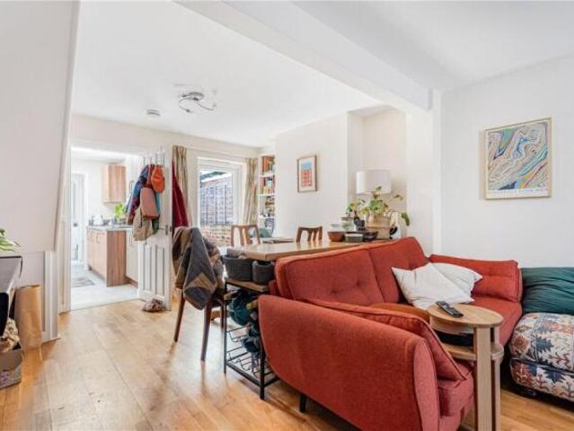 2 bedroom terraced house for rent in Great Clarendon Street, Oxford, Oxfordshire, OX2