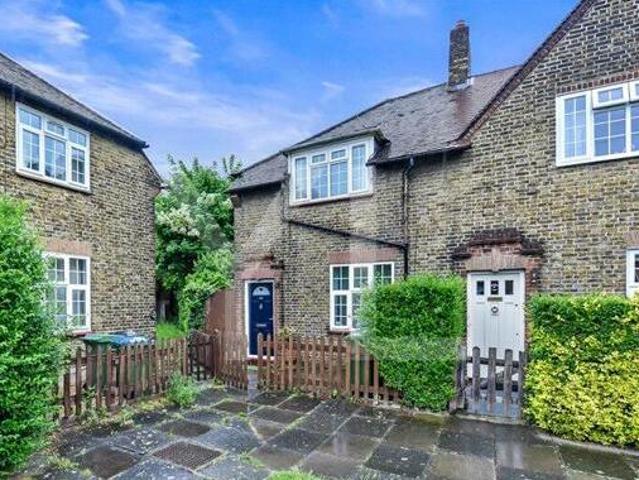 2 Bedroom Terraced House For Rent In Greenwich