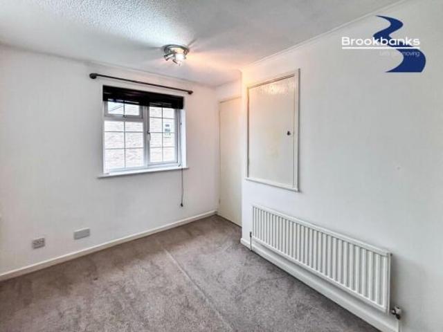 2 bedroom terraced house for rent in Greenacre Close, Swanley, BR8