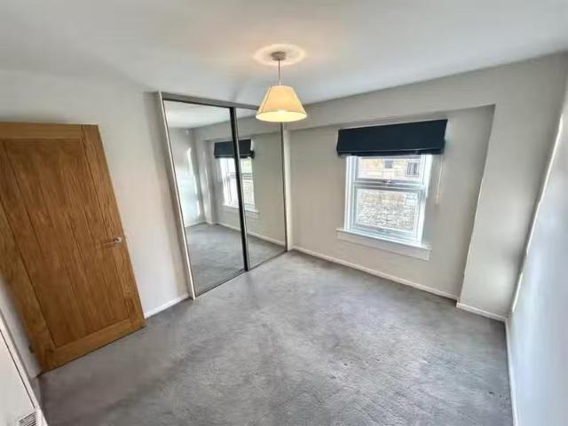 2 bedroom terraced house for rent in Greendown Place, BA2 5DD.